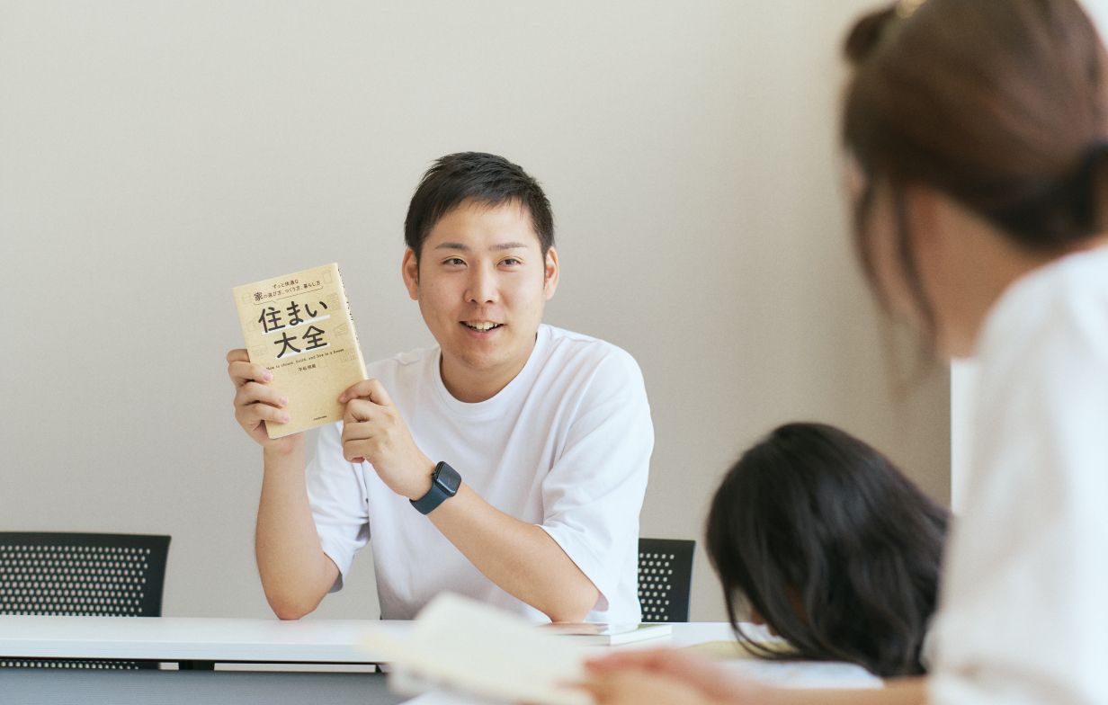 書籍コーナーの紹介｜枚方市立生涯学習交流センター・枚方市立市駅前図書館 - キニナル